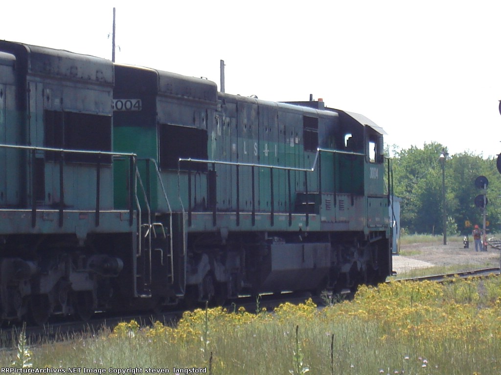 SWITCHING TRACKS IN THE YARD